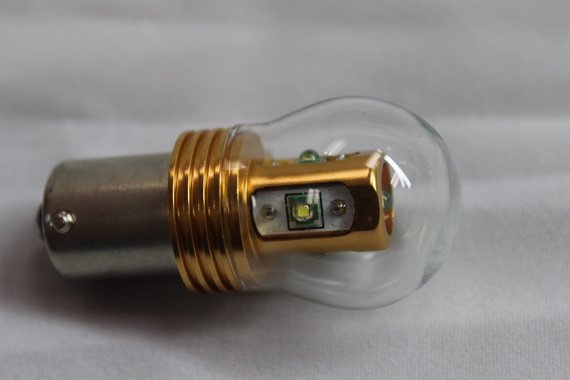 Bulbs Archives – RedLine LumTronix Inc.